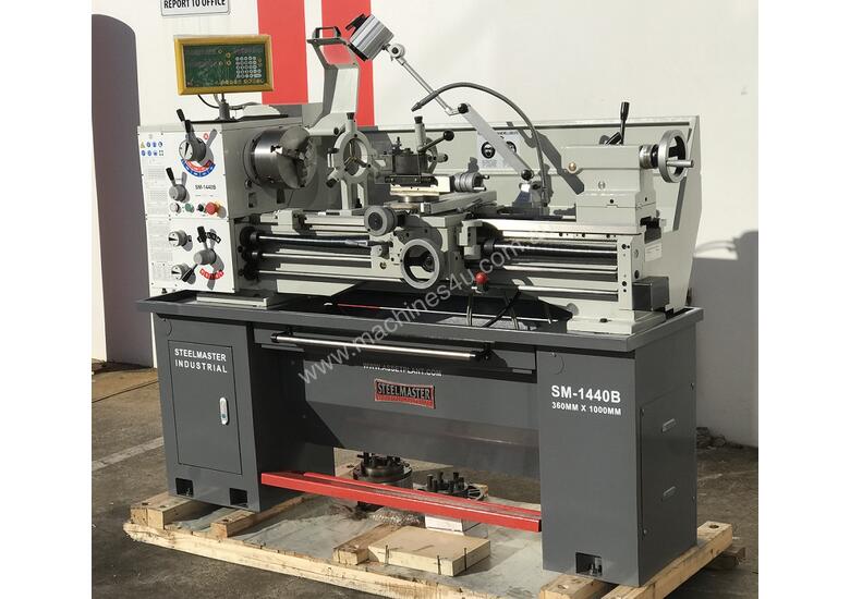 New 2020 steelmaster 364mm x 1000mm 51mm Bore 240V Metal Lathe Loaded ...