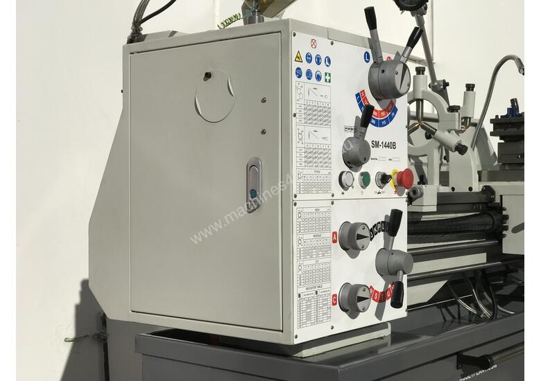 New 2020 steelmaster 364mm x 1000mm 51mm Bore 240V Metal Lathe Loaded ...