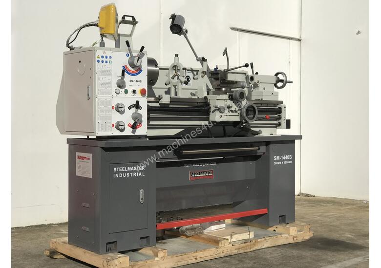 New 2020 steelmaster 364mm x 1000mm 51mm Bore 240V Metal Lathe Loaded ...