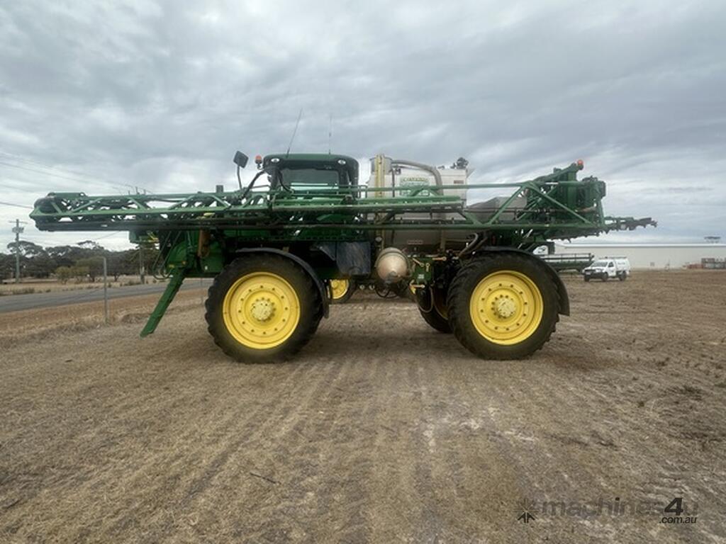 Used John Deere R4045 Boom Sprayer in , - Listed on Machines4u