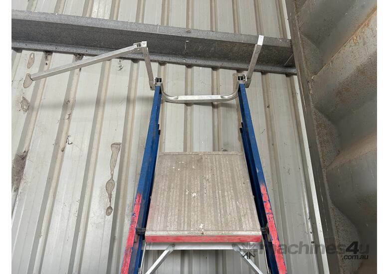 Used Climbrite fiberglass platform ladder Ladders in , - Listed on ...