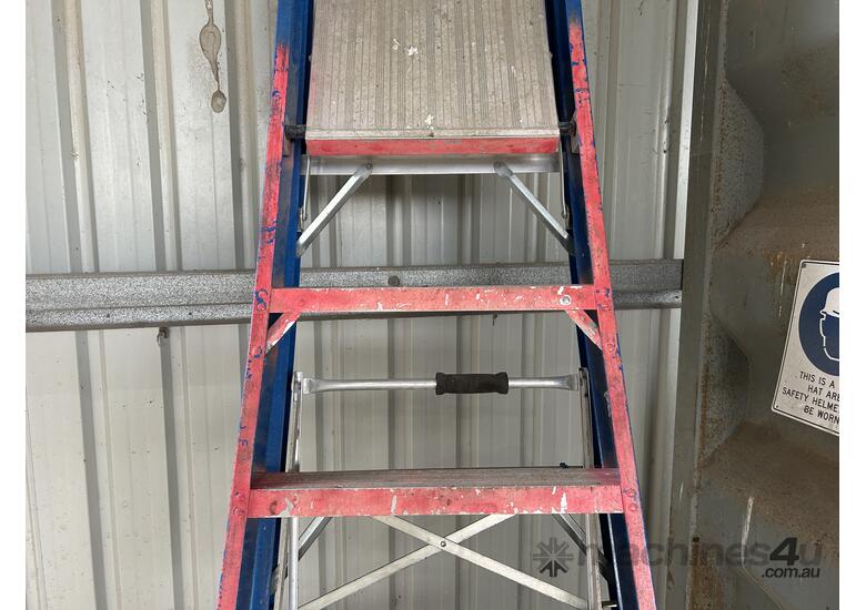 Used Climbrite fiberglass platform ladder Ladders in , - Listed on ...