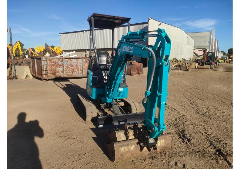 New 2022 kobelco 2022 KOBELCO SK17SR-6 1 7T EXCAVATOR M1086 WITH HITCH BUCKETS AND 920 HOURS ...