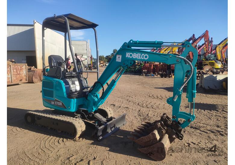 New 2022 kobelco 2022 KOBELCO SK17SR-6 1 7T EXCAVATOR M1086 WITH HITCH BUCKETS AND 920 HOURS ...