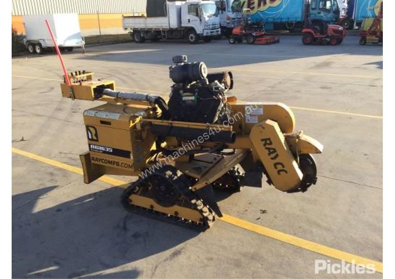 Buy Used rayco 2014 Rayco RG1635JR Box Trailer in , - Listed on Machines4u