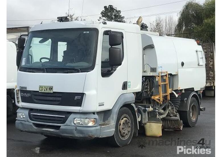 Used daf LF 45 220 Street Sweeper in , - Listed on Machines4u