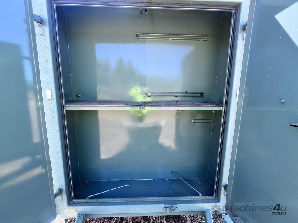 Buy Used 2004 Crowe Engineering 2004 Crowe Engineering Enclosed Box ...