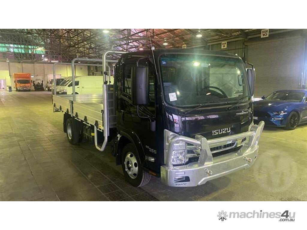 Buy Used Isuzu Isuzu NPR 55 150 Tray Truck in , - Listed on Machines4u