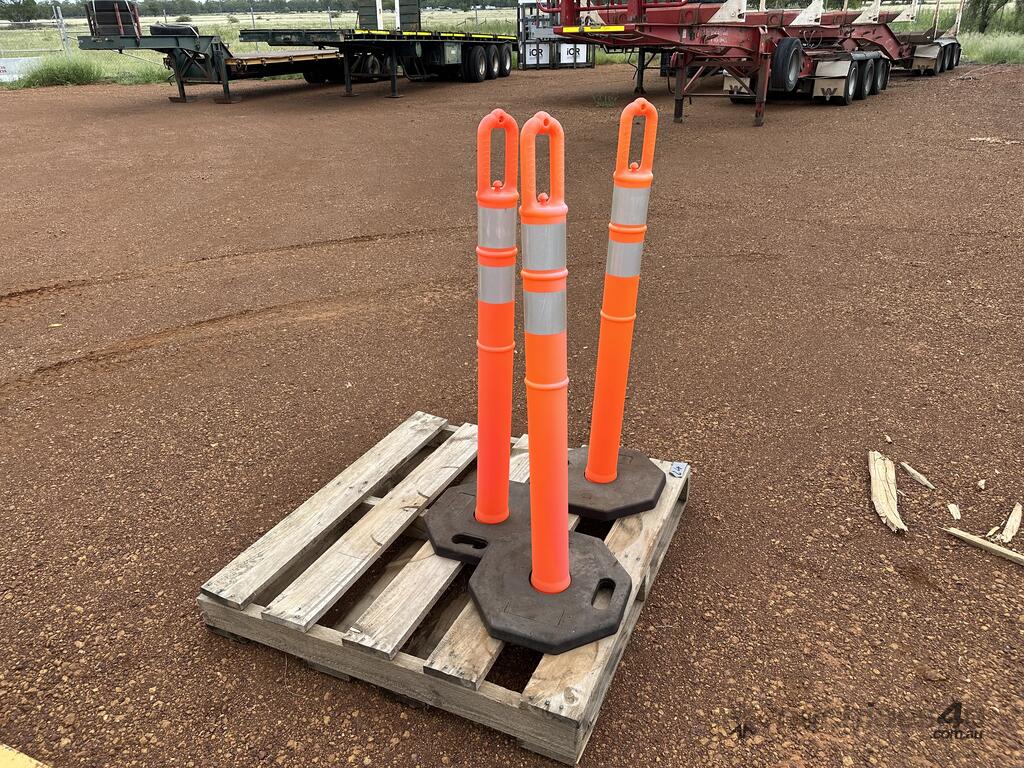 Used 3 Danger Marker Plastic Post in , - Listed on Machines4u