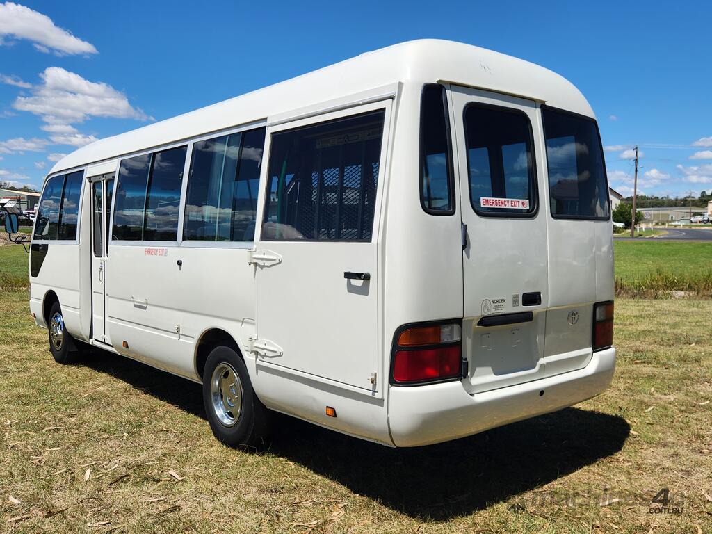 Buy Used 2000 Toyota COASTER Mini bus in INVERELL, NSW
