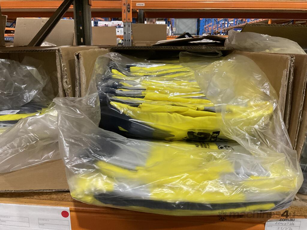 Used 7x Boxes OTG Work Shirts Safety Workwear (1098730) - Listed on ...