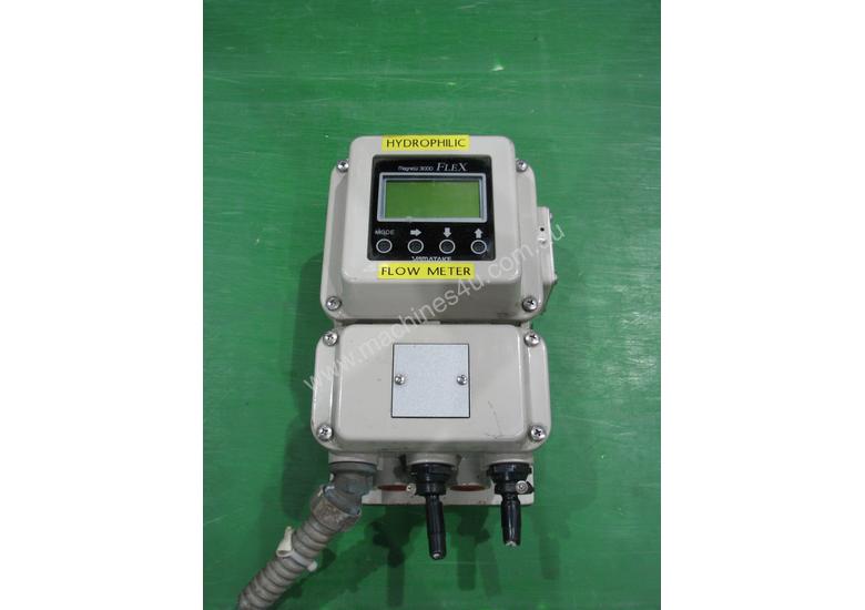 Used Yamatake Electromagnetic Flow Meter Flowmeter Converter Flow Meter ...