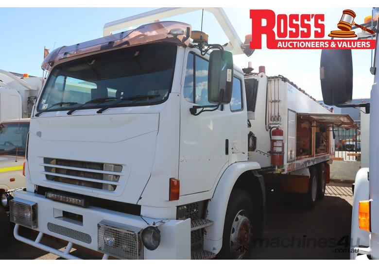 Buy Used 2012 Iveco 2012 Iveco Acco F2350 Service Truck Service Trucks ...