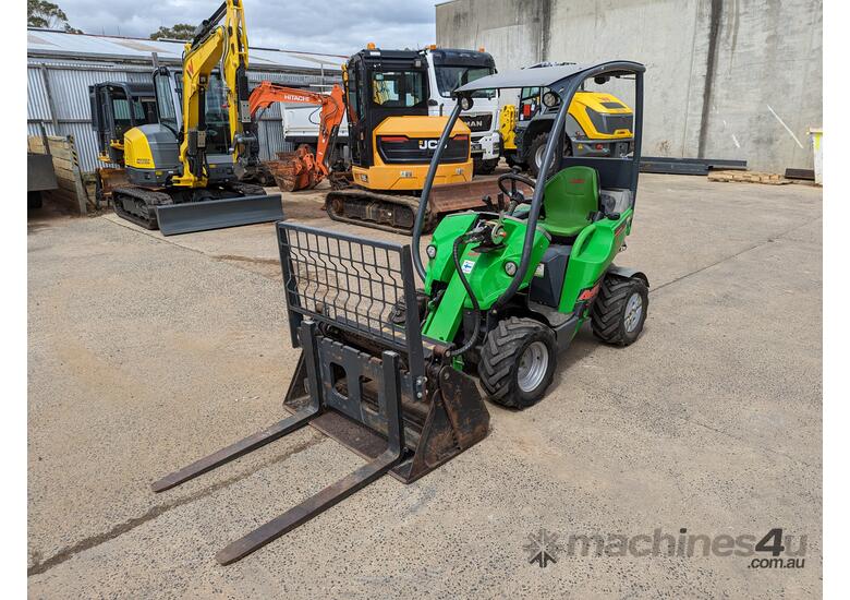 Used 2017 avant 225 Mini Loader in , - Listed on Machines4u