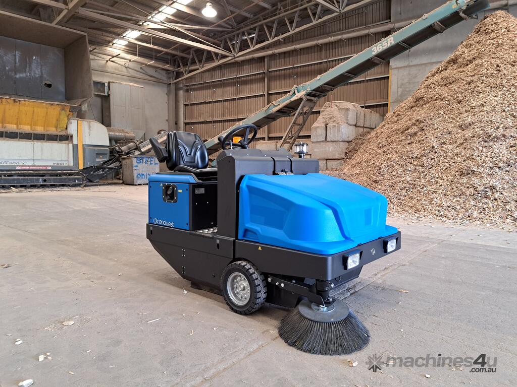 New 2023 Conquest Industrial HD120 D Ride On Sweeper (873330)