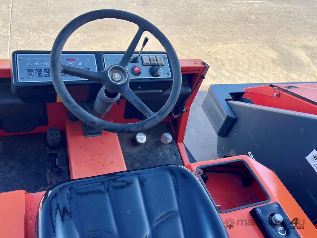 Used hako 1450d Ride On Sweeper (911130)