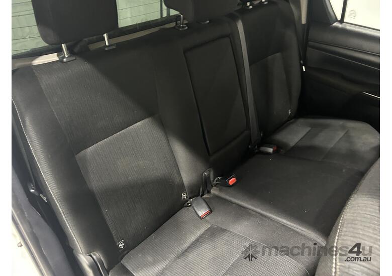 Buy Used 2020 Toyota 2020 Toyota Hilux SR 4x4 Diesel Ute Ex-Council ...