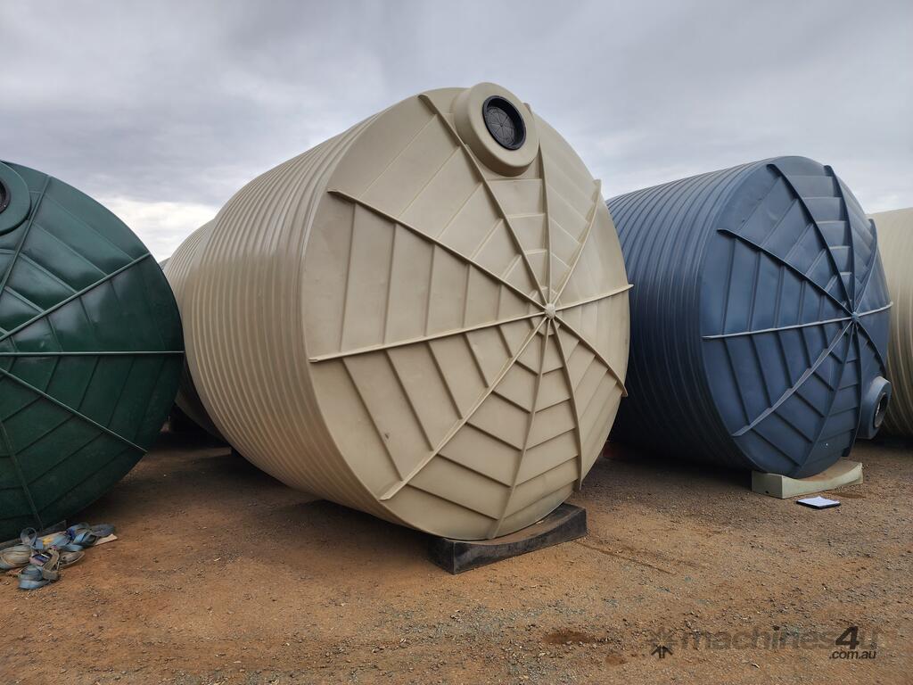 New Model 5373 Poly Tank 24424 Litres Smooth Cream Water Tanks in ...