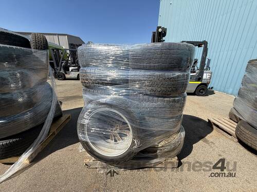 Buy Used Pallet Of Various Sized Rims And Tyres Truck Tyres (1095632) - Listed on Machines4u