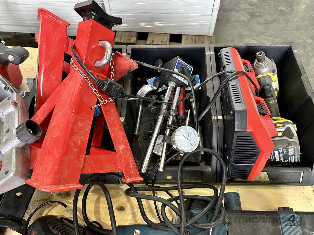 Used Pallet Quantity of Assorted Workshop Tools (1201732)