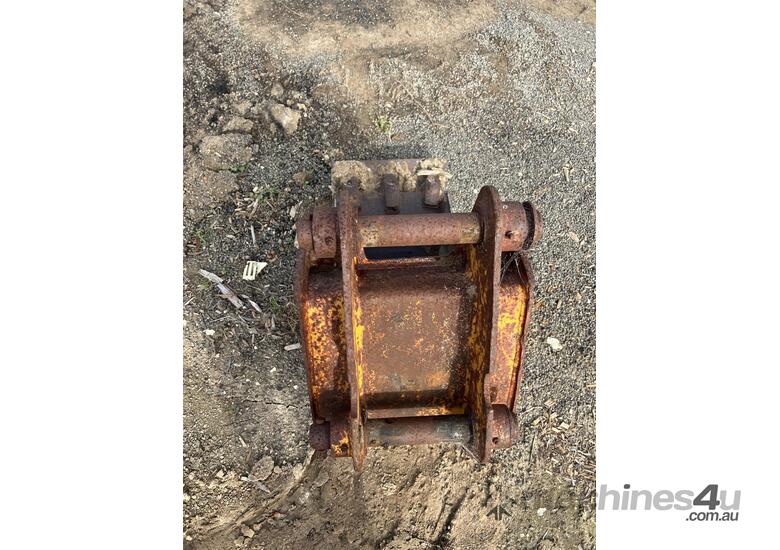 Used Caterpillar For Auction Excavator Bucket -Cat 450 mm -P N238 Mud ...