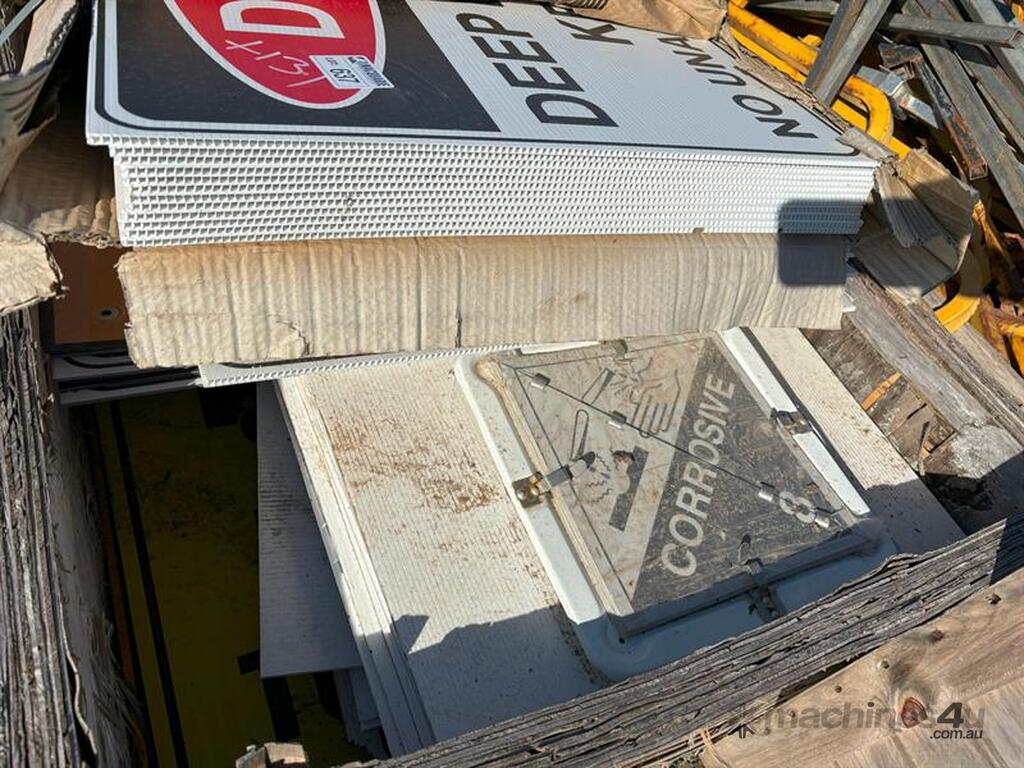 Used QTY OF SIGNS & STANDS QTY OF SIGNS STANDS Tooling & Accessories in ...