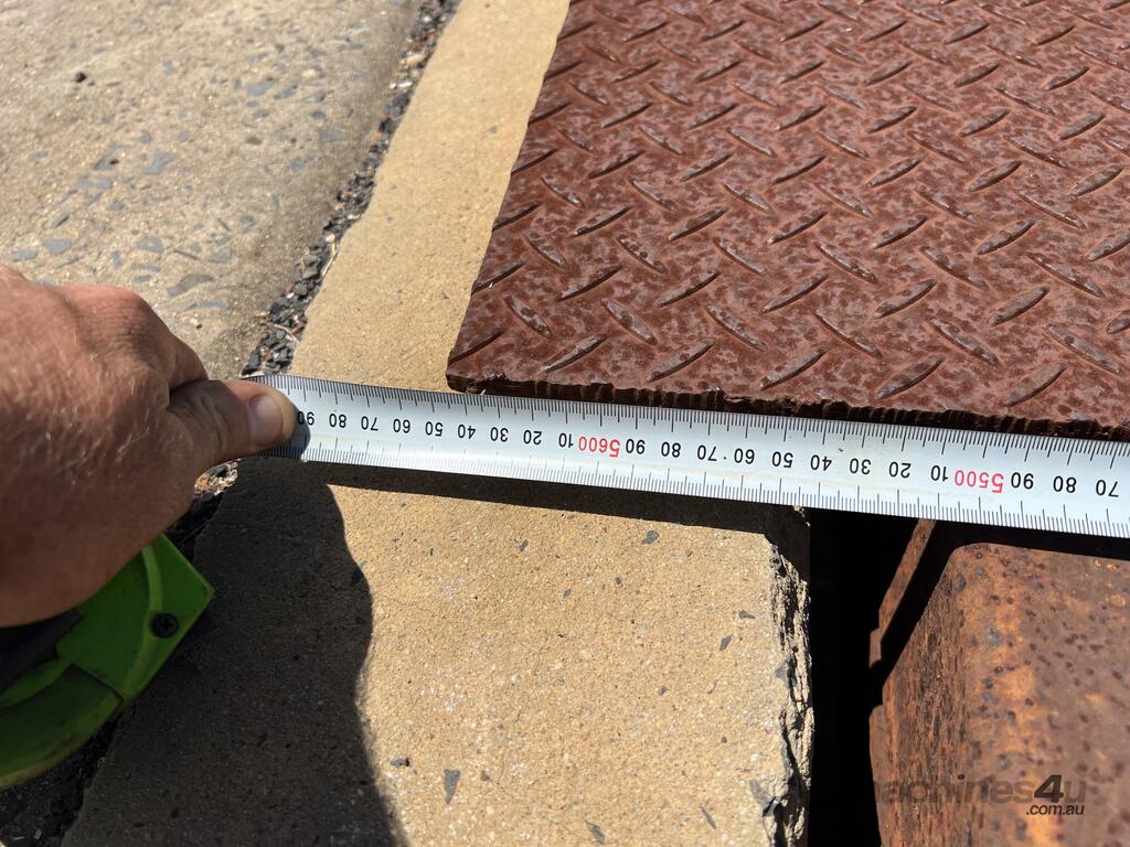 Used 1 x HD Steel Service Ramp (1178533)