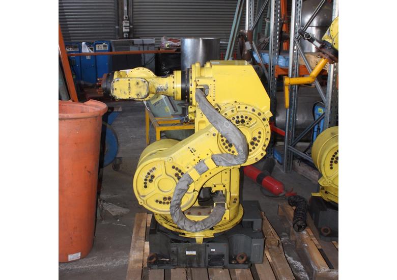 Used fanuc R-J3IB Robotic Arms in OTTOWAY, SA