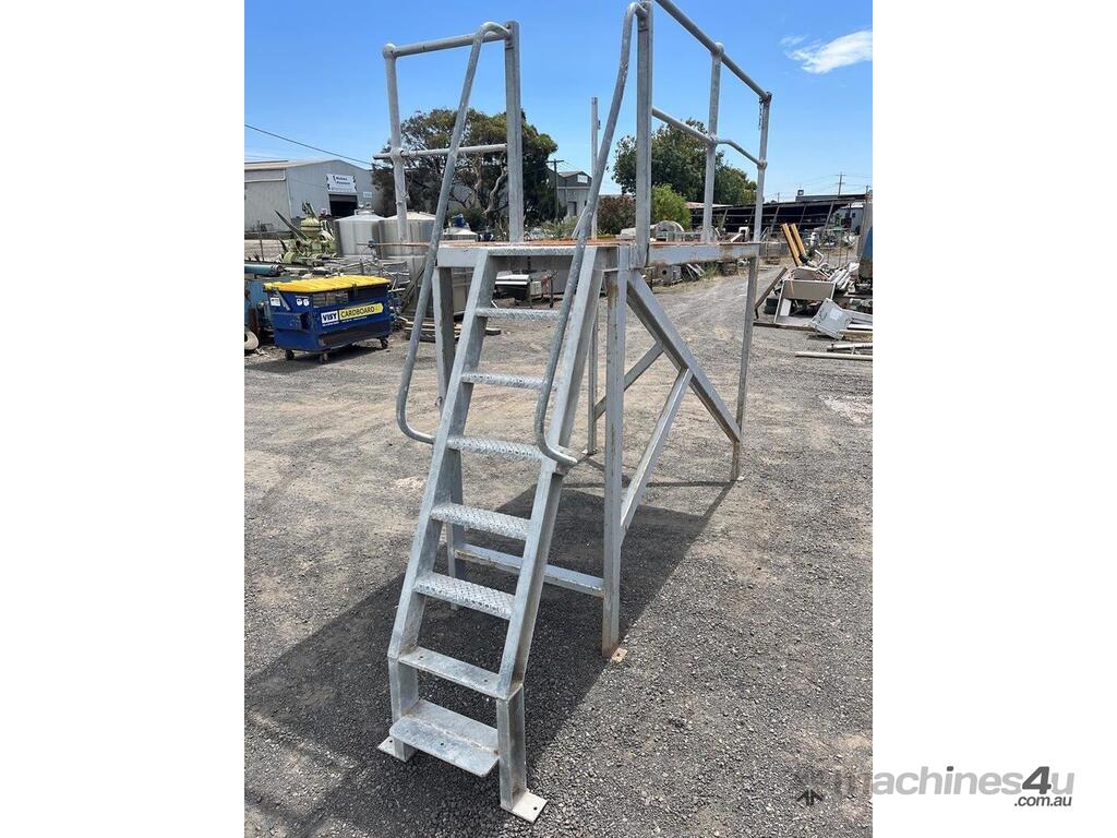Used 2780x1500 Catwalk Platform in , - Listed on Machines4u