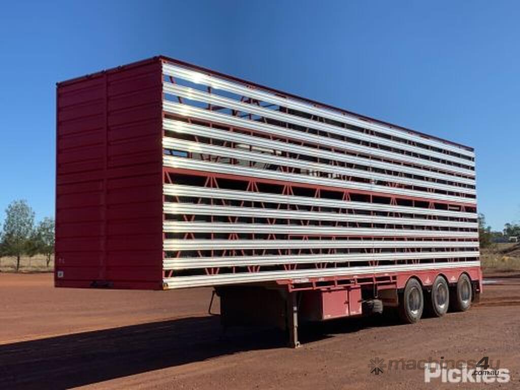 Used Dunns Engineering 2012 Dunn s Engineering Livestock Trailers in ...