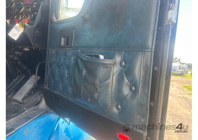 Buy Used 2010 Kenworth T408 Trucks (1197334) - Listed on Machines4u