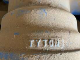 Used Various Pipe Fittings (1202834)