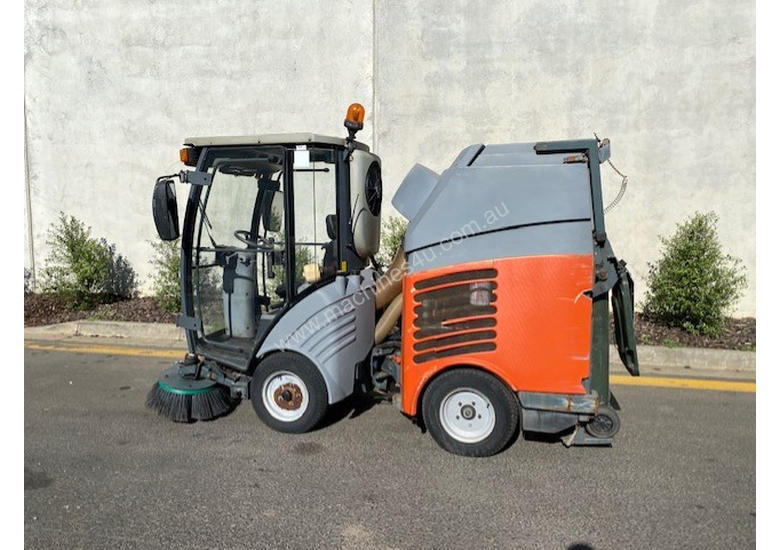 Used 2002 hako CITYMASTER 300 Industrial Sweepers in , - Listed on ...