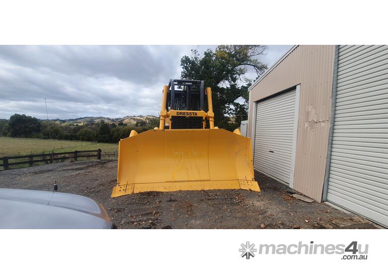 New 2021 dressta New 2021 Dressta TD25M Extra Crawler Dozer Dozer in ...