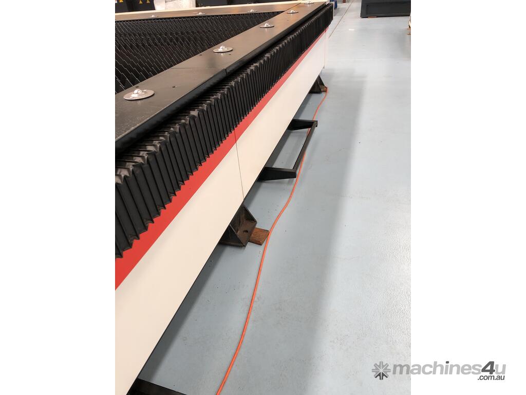 New linia LINIA CNC PLASMA W DRILL HEAD HYPERTHERM 85A PLASMA CNC ...