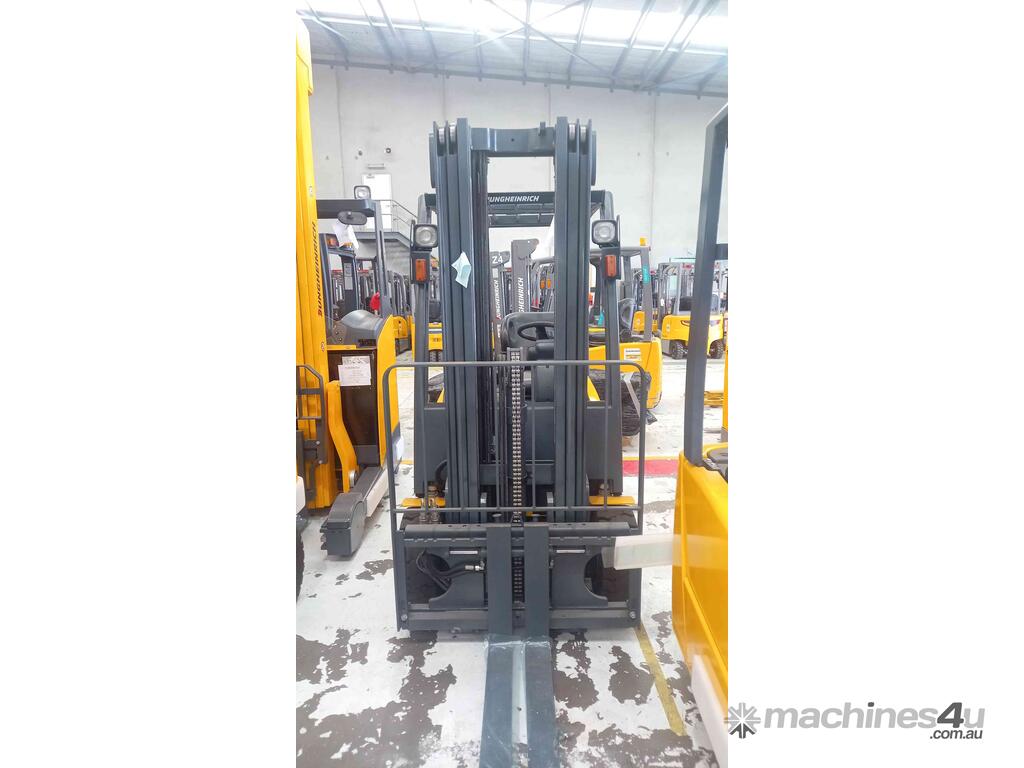 Used 2013 jungheinrich EFG 320N Forklifts and Stackers (892435)