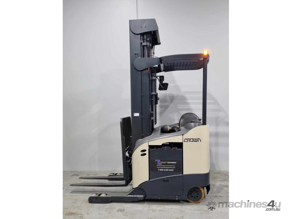 Used Crown RR 5700 SERIES Reach Trucks in DANDENONG, VIC