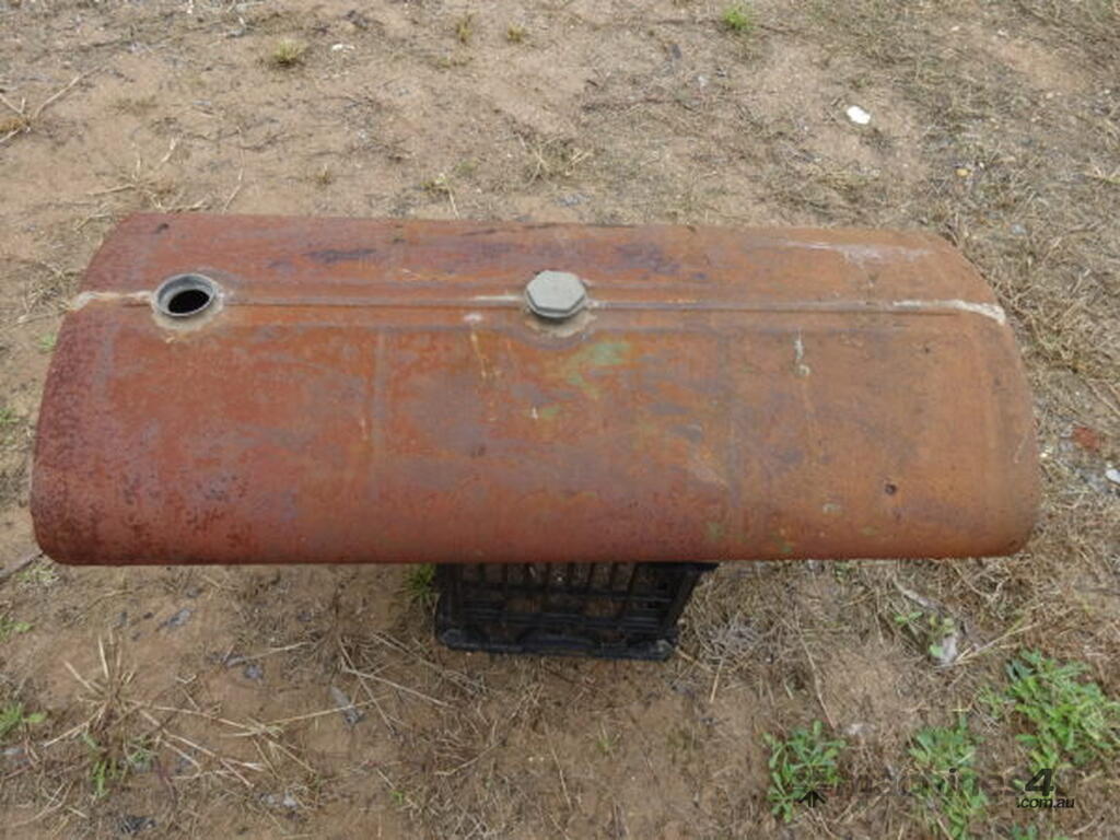 Used fordson FORDSON Vintage Fuel Tank Fuel Tanks in JIMBOOMBA, QLD ...