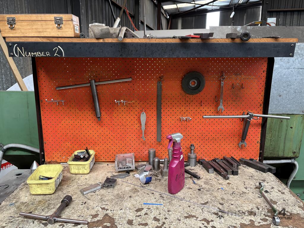 Used Workbench Stand Work Benches (1072336) - Listed on Machines4u