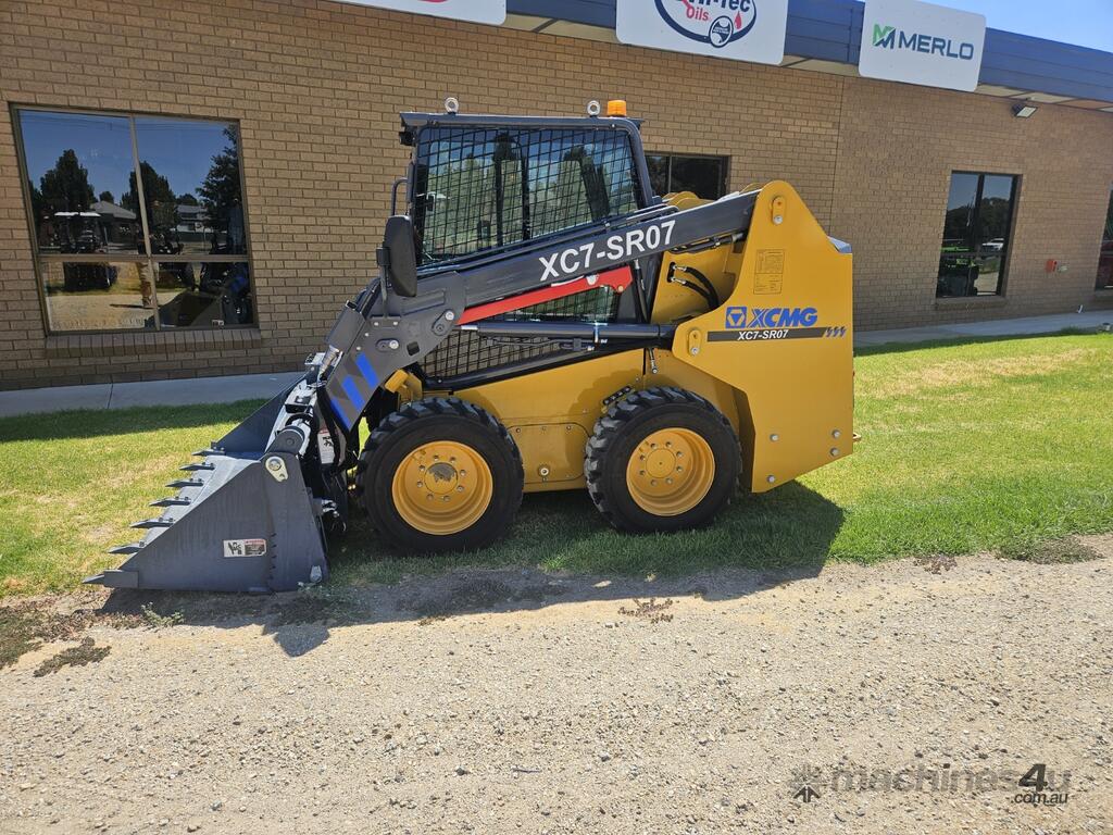 New 2022 xcmg XC7-SR07 Wheeled SkidSteers (1075936)
