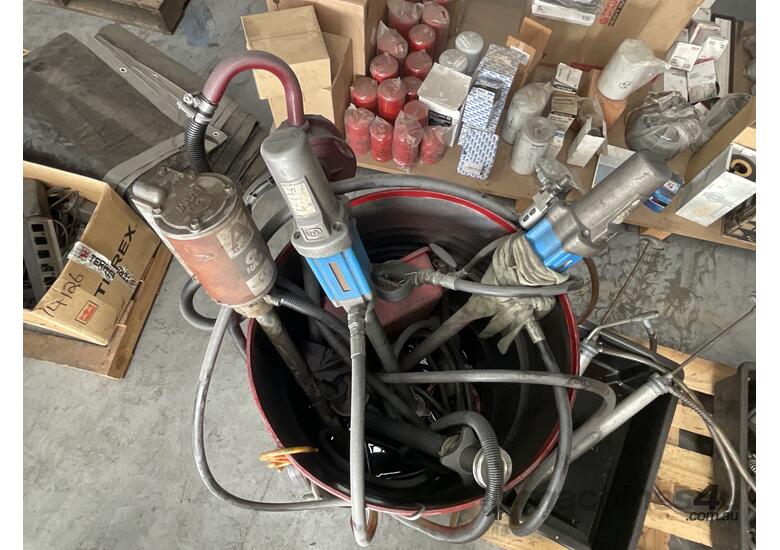 Used Grease and Oil Pumps Oil Transfer Pump (1076636) - Listed on ...