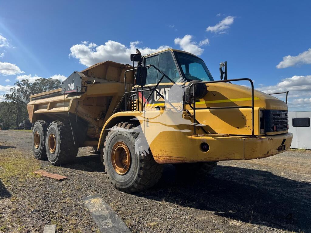 Used 2005 Caterpillar 740EJ Articulated Dump Truck (1143636)