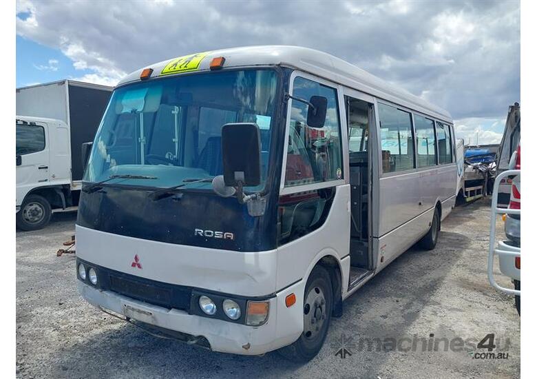 Buy Used Mitsubishi ROSA Buses (1060837) - Listed on Machines4u