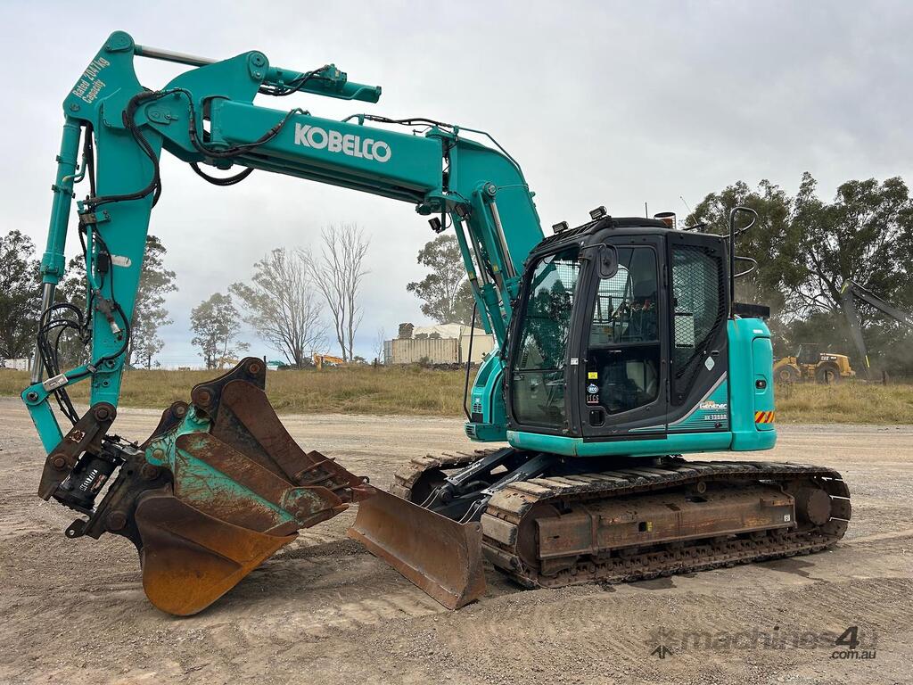 Used 2017 kobelco SK135SR-3 Excavator (1122137)