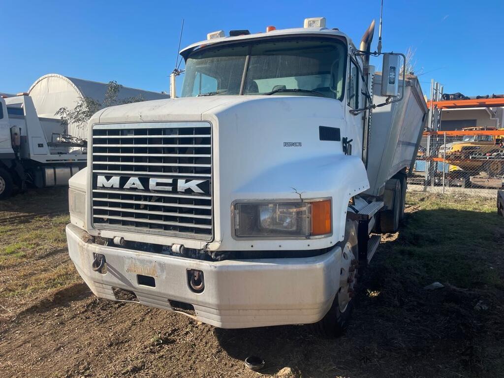 Buy Used 2004 Mack CH Mini Loader (1138337)