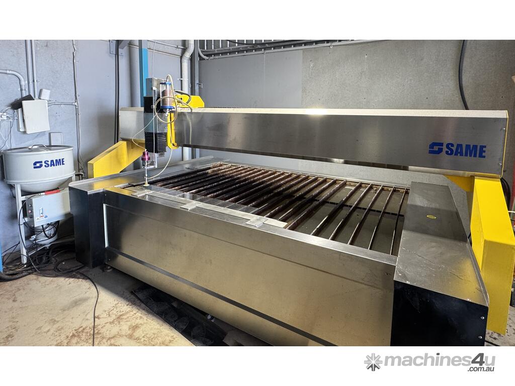 Used 2022 same Waterjet Cutting Machine Gantry Type 2 5 x 1 6m Near new ...