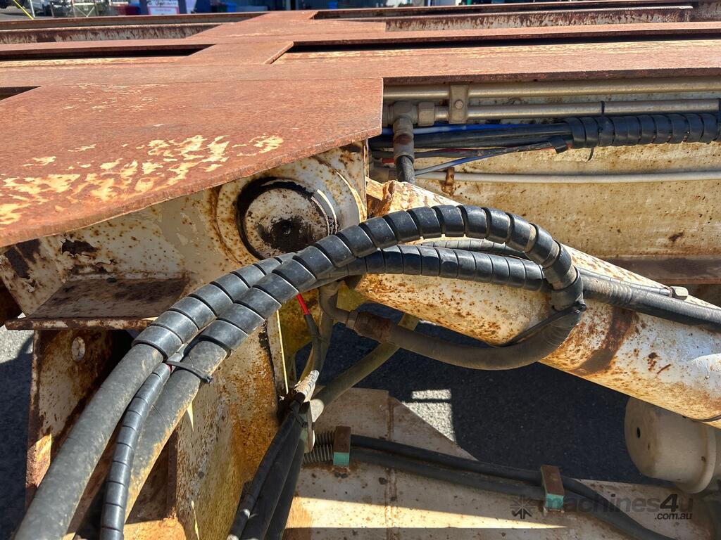 Buy Used 2002 drake 2002 Drake Tri Axle Low Loader O D Tri Axle House ...