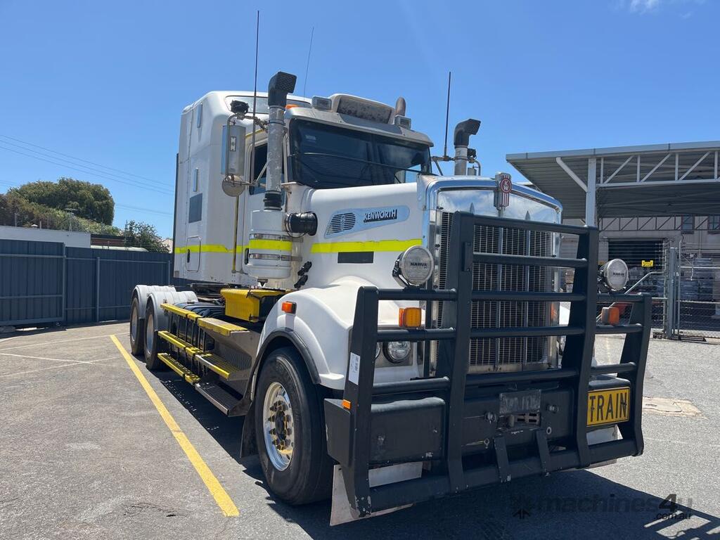 Buy Used 2017 Kenworth T909 Sleeper Cab Trucks (1186638)