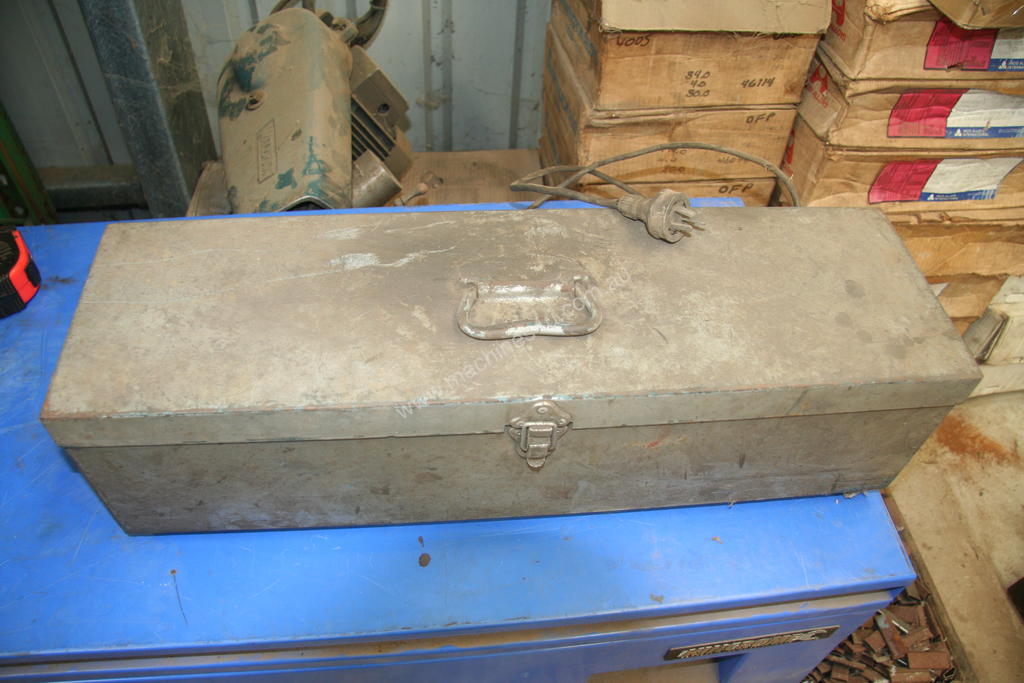 Used Not Specified Unknown CARRY BOX PORTABLE ELECTRODE OVEN Portable ...