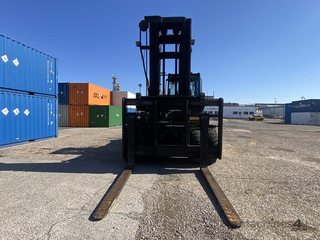 Hire hyster H25 00F Container handling in BANKSMEADOW, NSW